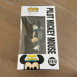 Funko | Toys | Funko Pop Pilot Mickey Mouse 232 Blue Suit D23 Expo ...